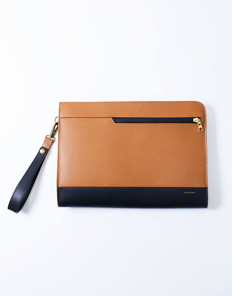 Gloss Clutch Bag L No.01668-v3 ｜master-piece | マスターピース公式サイト